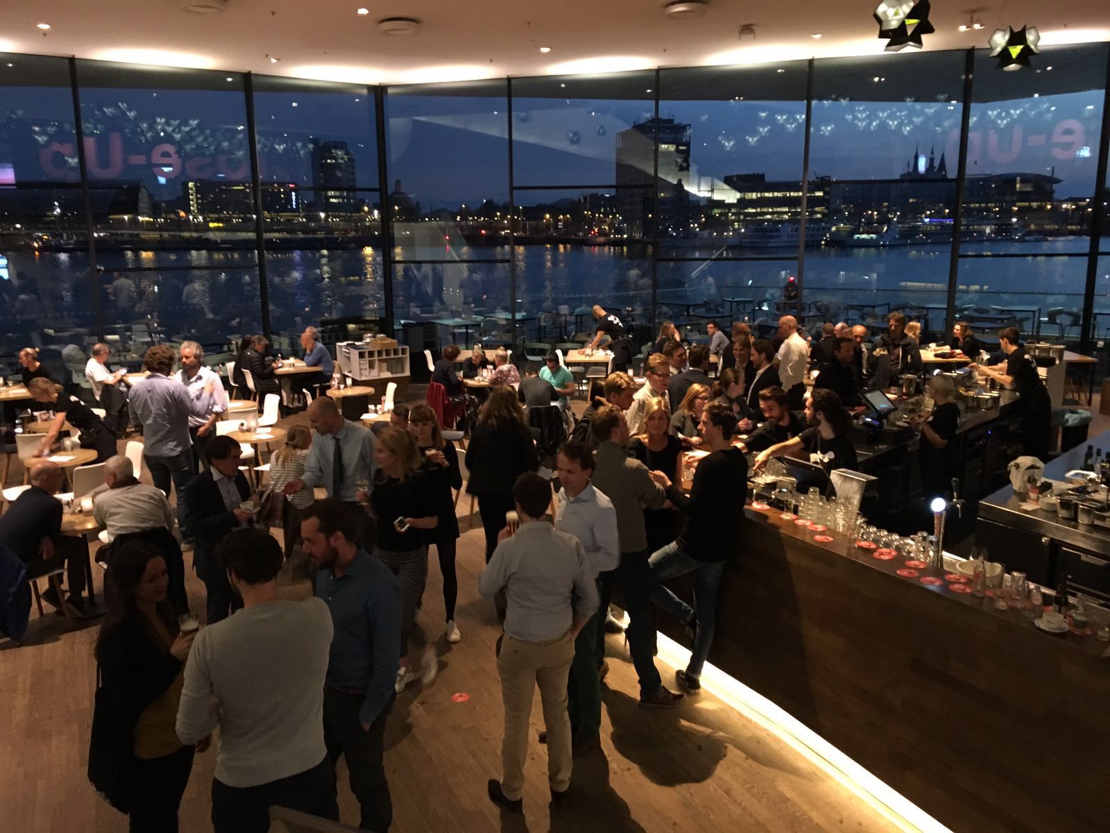 Foto's > Shell: energy transition scenarios - Nieuws - College-Club.nl